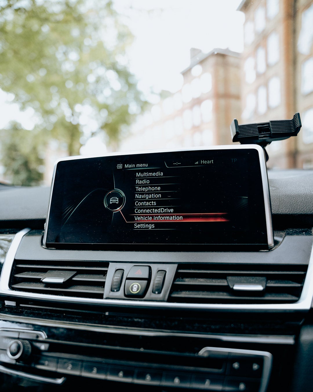 BMW / MINI | iDrive Reboot Restarting Loop Fix